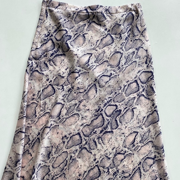 glam | Skirts | Light Pink And Navy Snake Print Midi Skirt | Poshmark